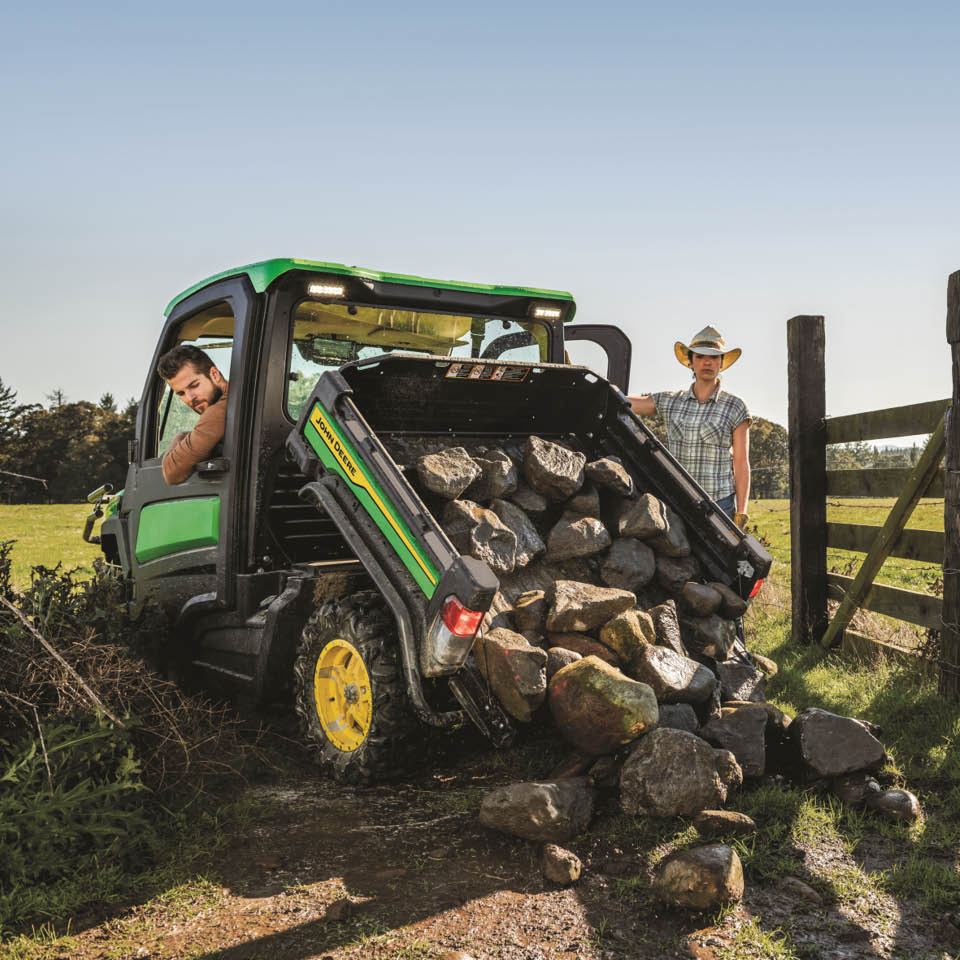 Model Year Closeout Pricing on John Deere 835 and 865 Gators | RDO ...