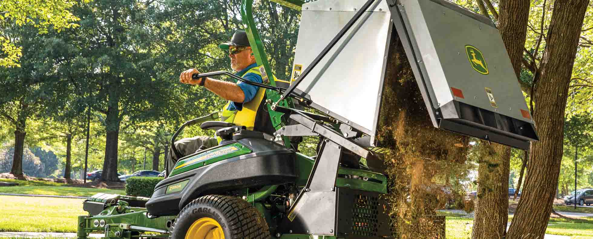 Fall Lawn Care: 8 Key Steps for Success | RDO Equipment Co. Fall Lawn Care: 8 Key Steps for Success | RDO Equipment Co.
