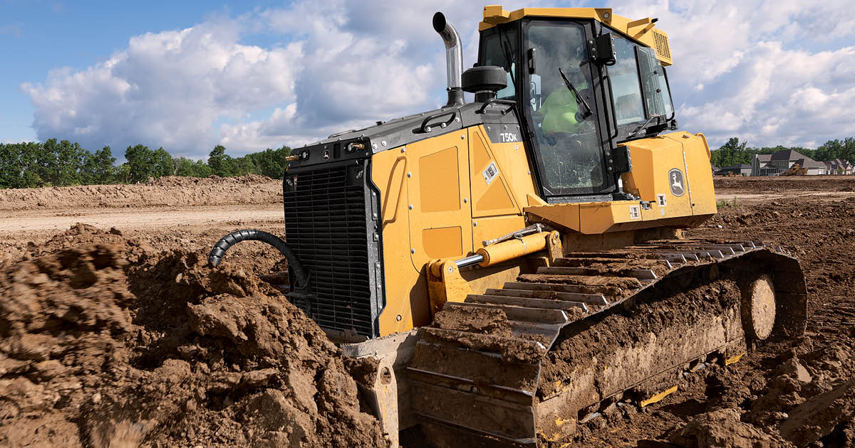 John Deere and Topcon SmartGrade for Champion Site Prep | RDO Equipment Co.