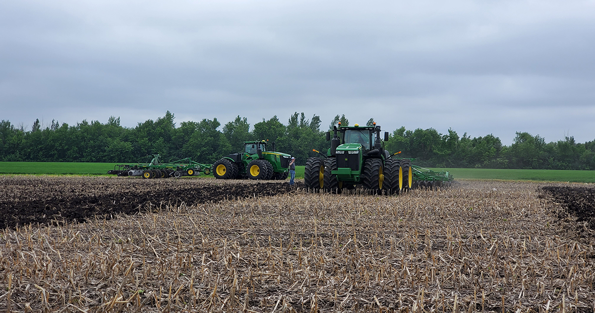 Podcast 180: Newly-Released ST Series Strip-Till Applicator | RDO ...
