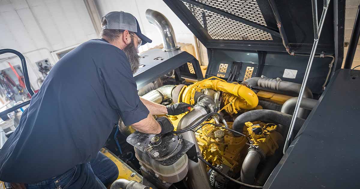 Heavy Equipment Technicians Unlock Rewarding Careers | RDO Equipment Co.