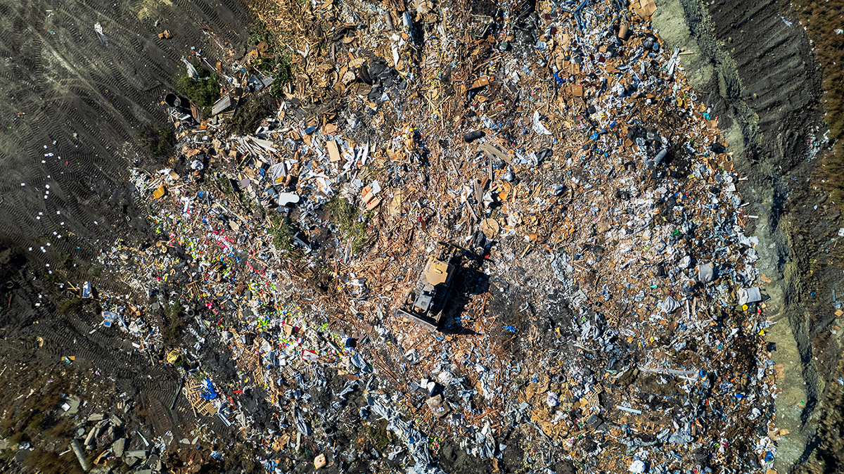 How Technology Extends a Landfill's Lifespan | RDO Equipment Co.
